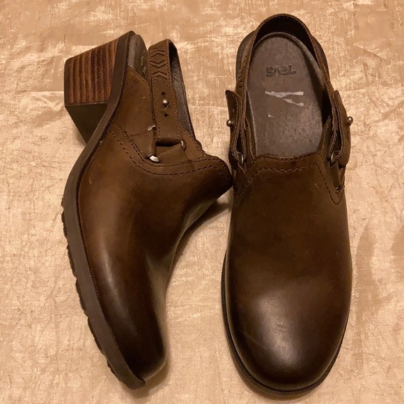 Teva | Shoes | Teva Foxy Slingback Brown Leather Mules | Poshmark